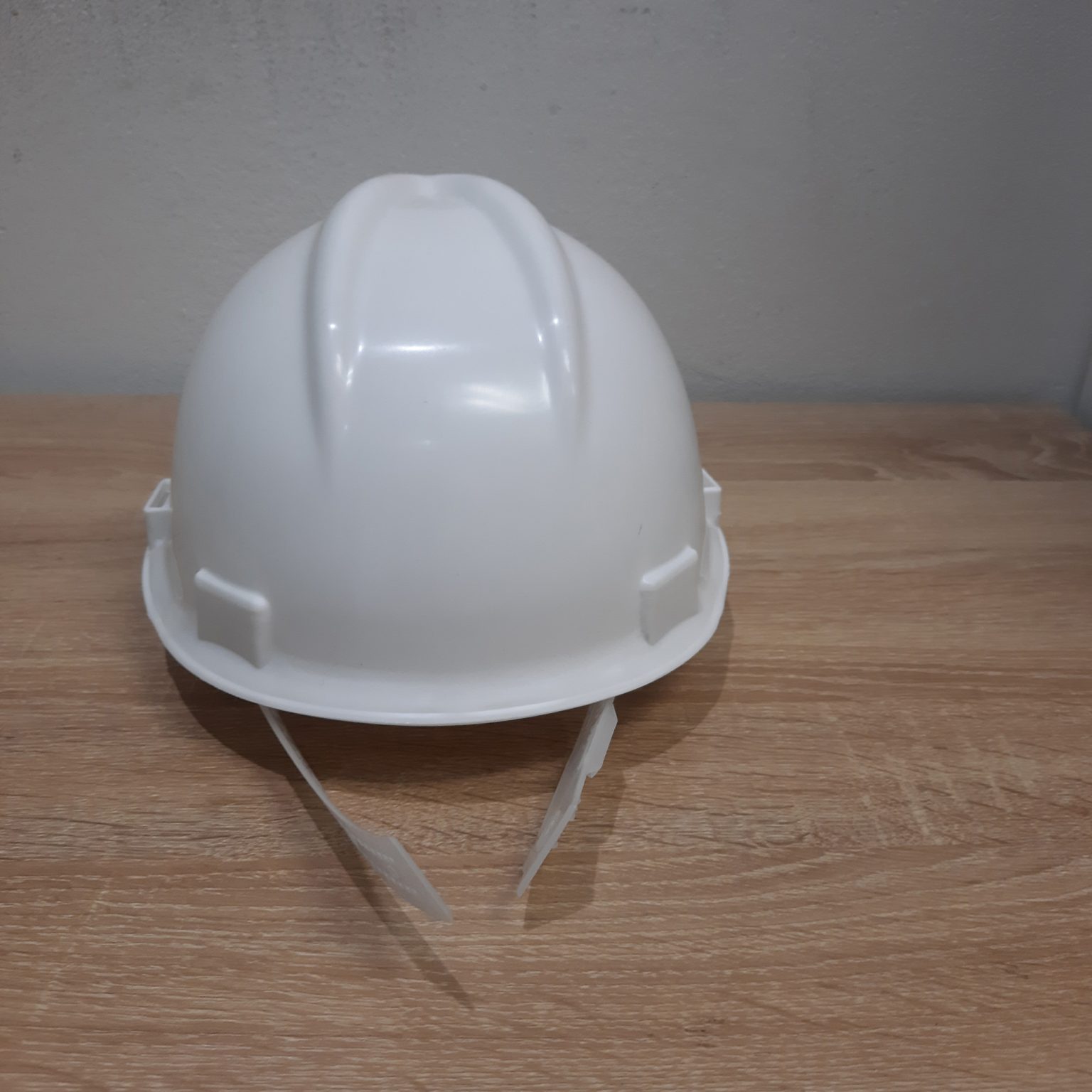 Safety Helmet with Self Adjustable Ratchet Suspension - Anaf